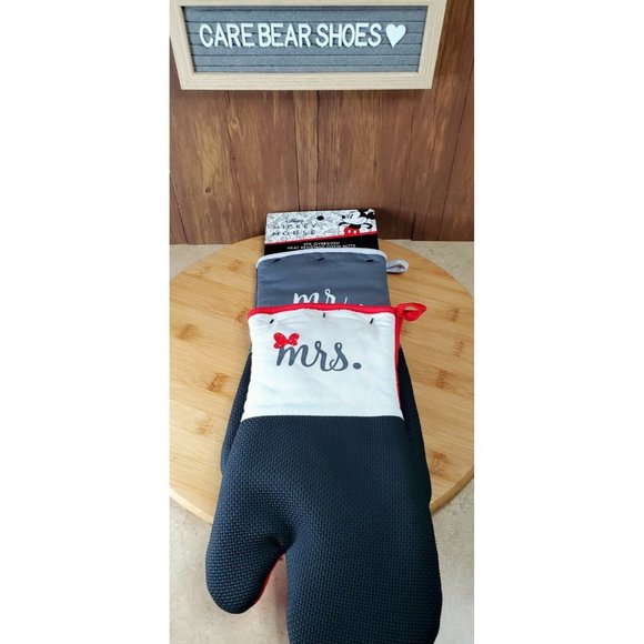 Disney | Kitchen | Disney Mickey And Minnie Mouse Mr And Mrs Oversized ...